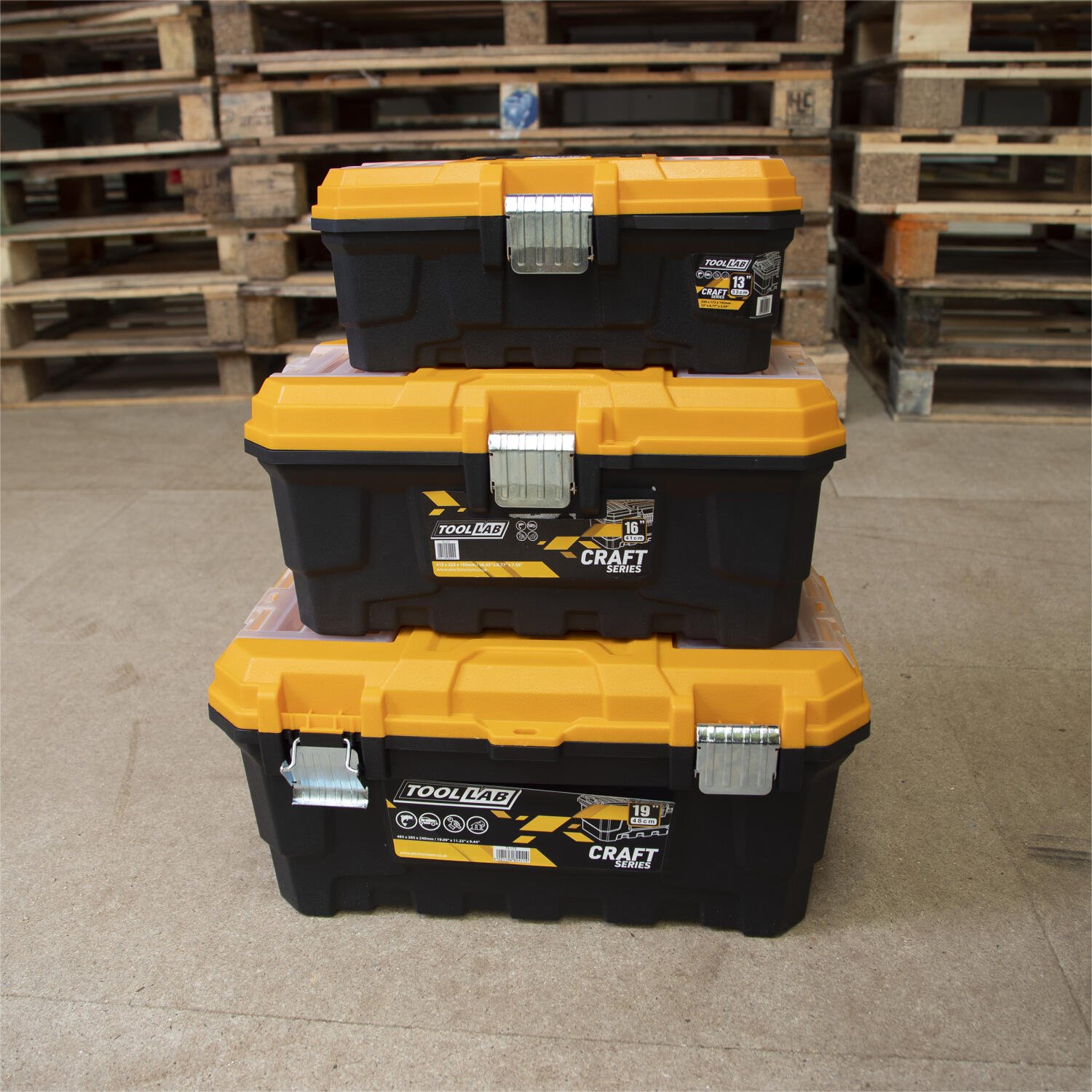 Pro Master 16" Tool Box with Metal Catches for Professionals - Office ...